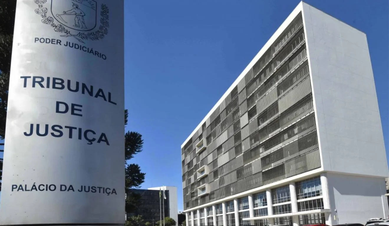 TJPR abre concurso com 60 vagas e salário de R$ 9,5 mil