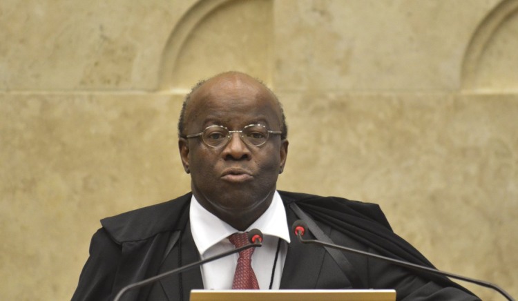 Joaquim Barbosa é lançado como pré-candidato à Presidência - Ric.com.br