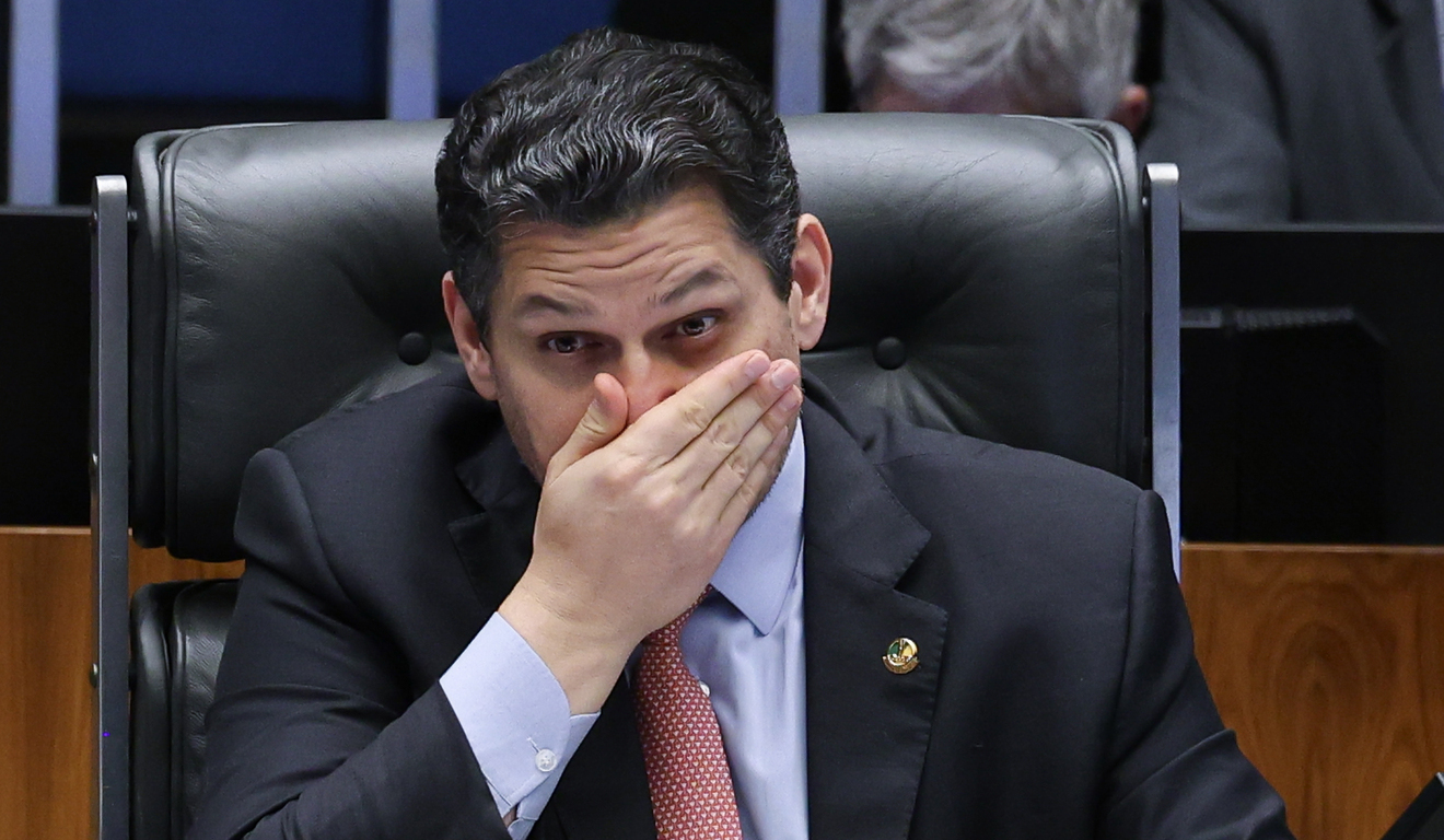 Senado tem três PECs para discutir fim da escala 6x1 - Ric.com.br
