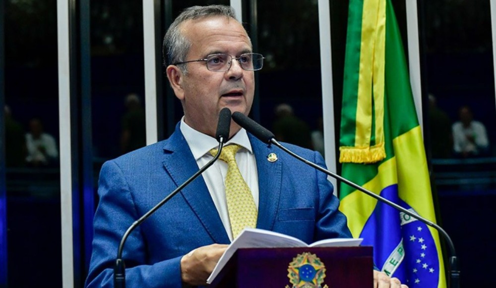 Marinho alega gastos acima do teto de Lula com publicidade - Ric.com.br